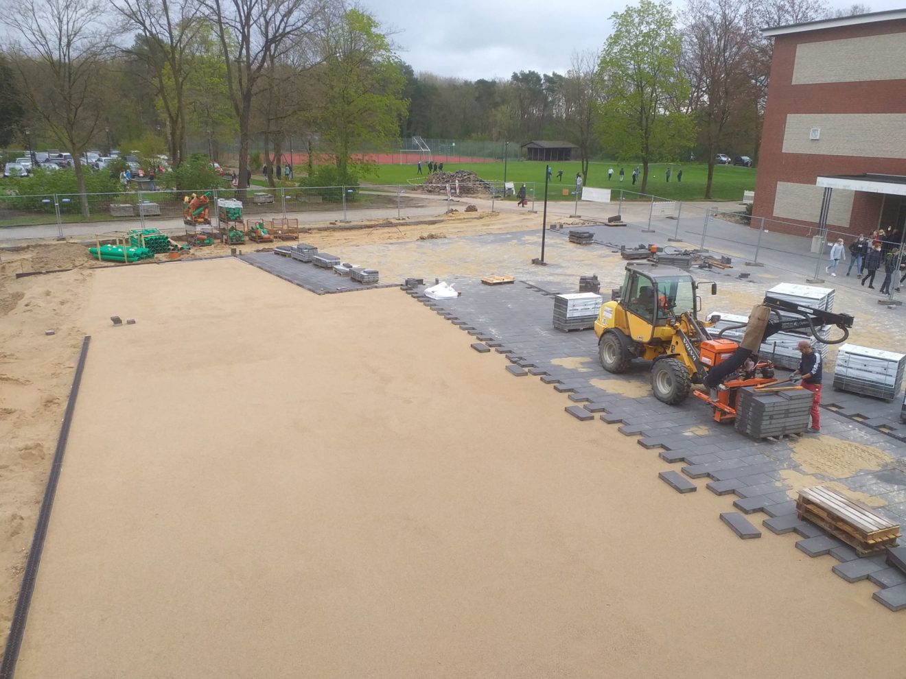 Schulhof – Gymnasium Leoninum Handrup